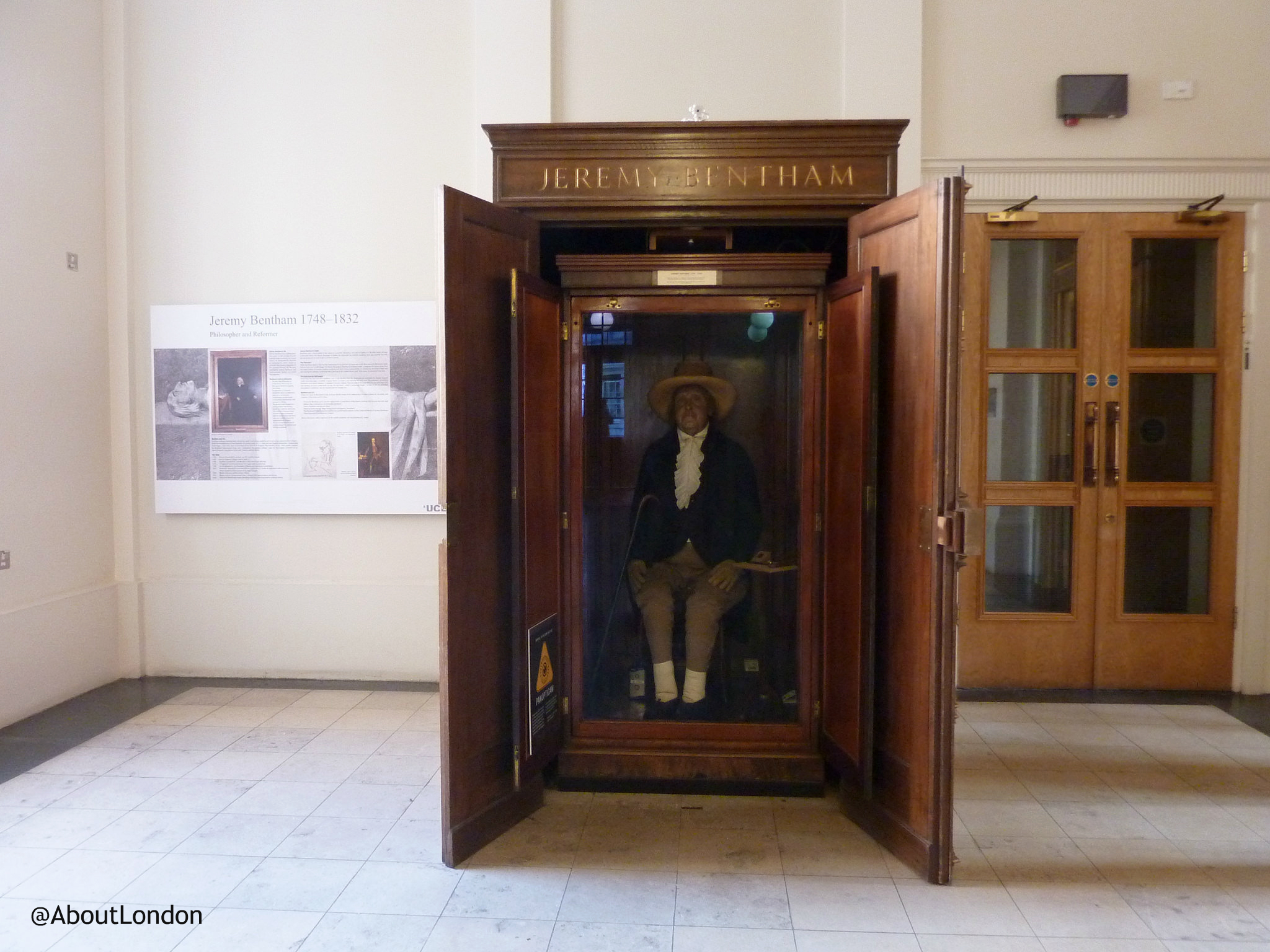 Jeremy Bentham Auto-Icon – About London Laura - London and Beyond